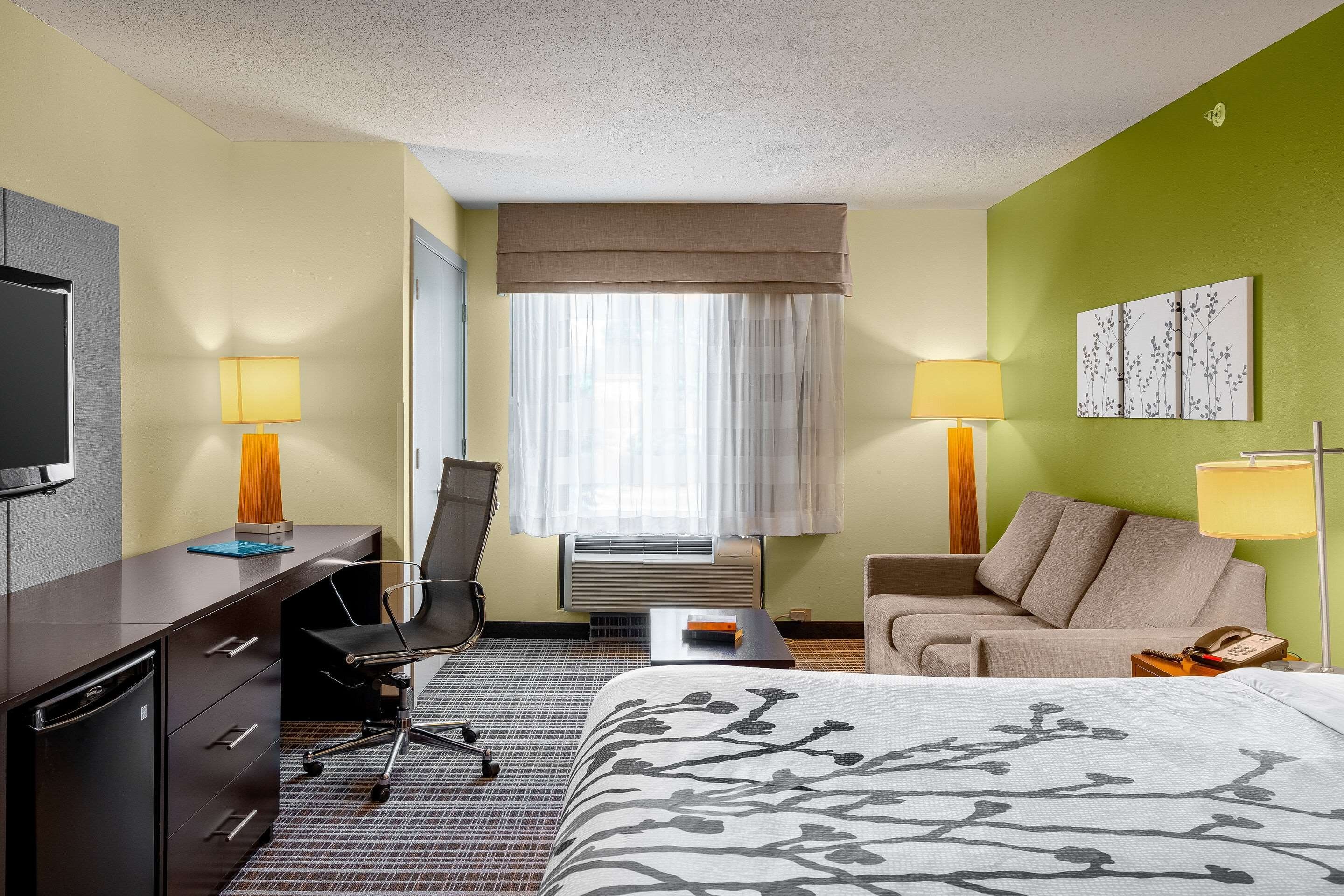Midlothian Hotels | Sleep Inn & Suites - Harbour Pointe Midlothian